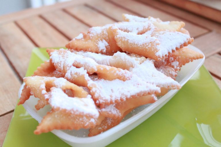Recette Bugnes de carnaval - Jura Tourisme