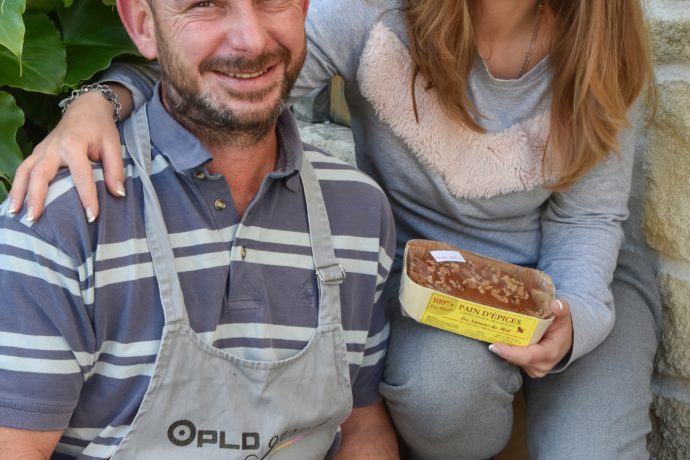 Apiculteur - gaec le miel du jura à LES DEUX-FAYS, Confiserie Jura ...