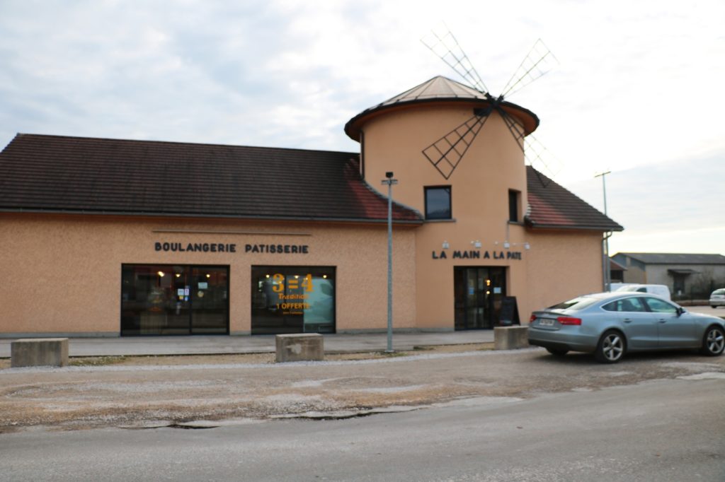La Main à la Pâte - Le Moulin, Boulangerie à CHAMPAGNOLE : Jura Tourisme